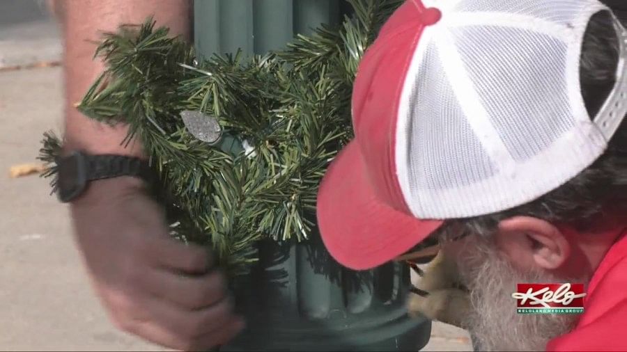 Putting Up Christmas Decorations In October
